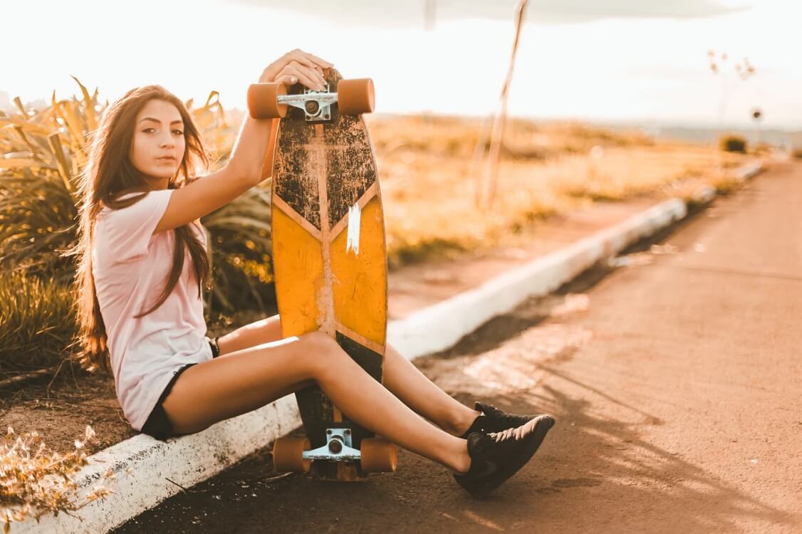 How To Ride a Longboard: Ways & Tips To Carving Longboards